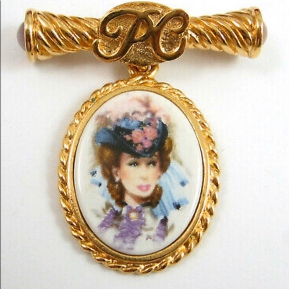 Avon | Jewelry | Vintage Presidential Club Brooch | Poshmark